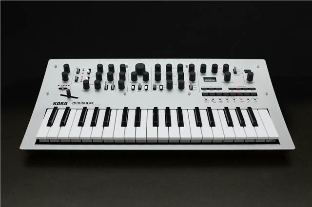 Korg Minilogue – Detroit Modular